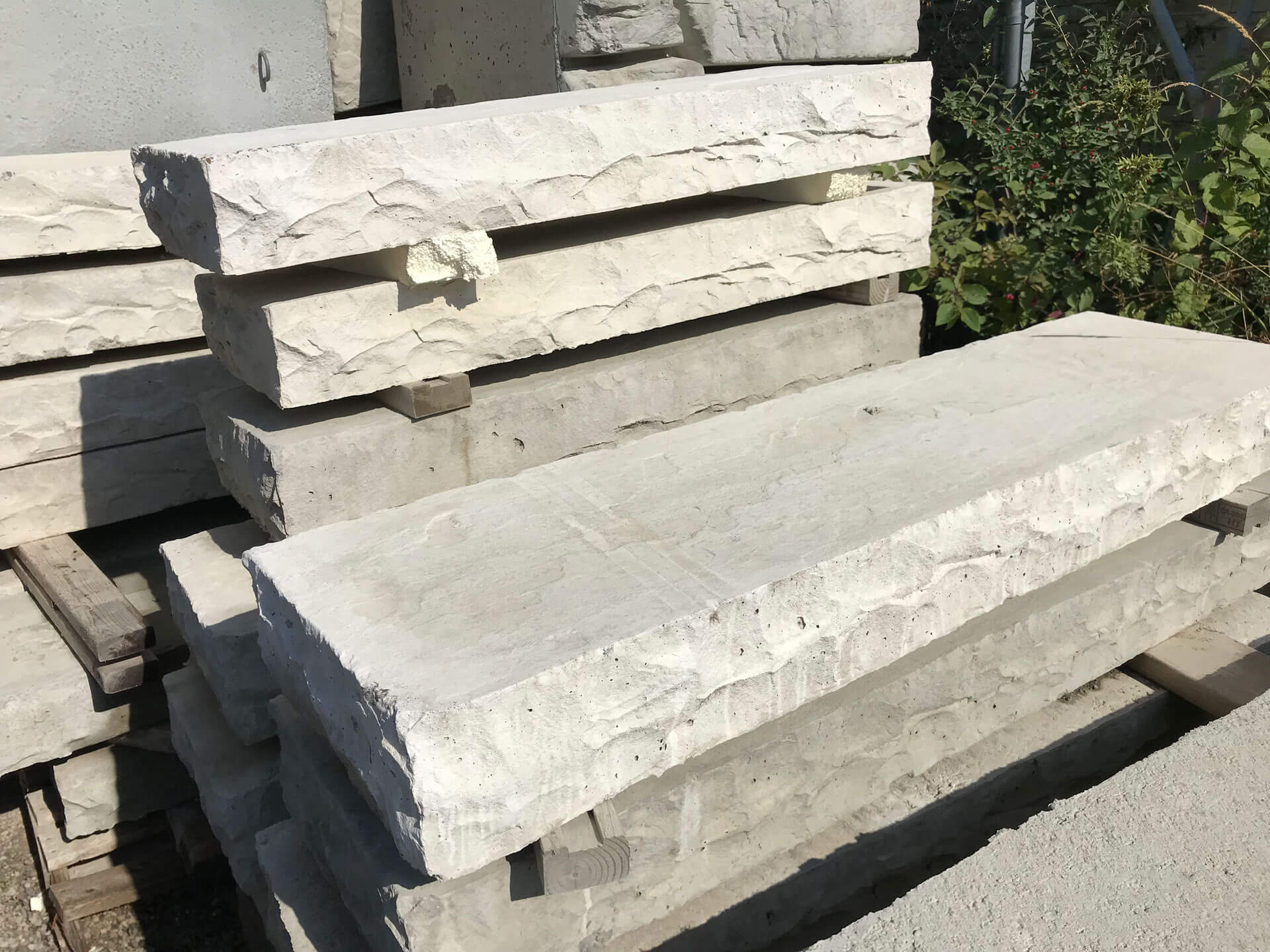 Verti-Crete of Toronto | Precast Concrete Products | Precast Steps